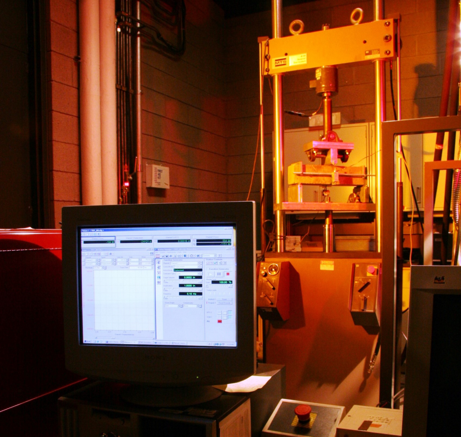 Structural Testing Laboratory – Neithalath Lab